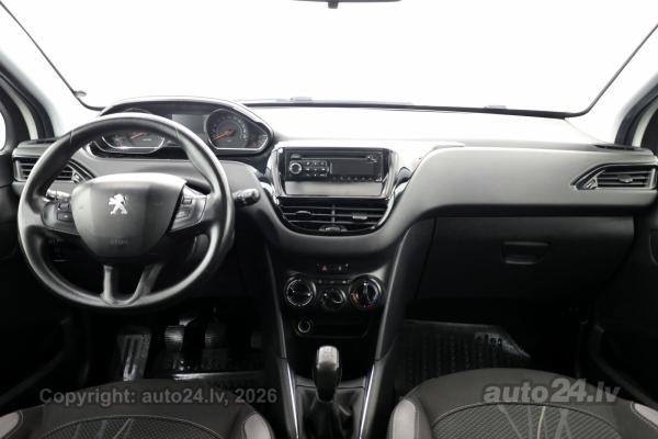 Balts Peugeot 208 2013 Tallina, ar dzinēja tilpumu 1.20 L un nobraukumu 204 tūkst. km par 2199 €, foto 5 vietnē AUTOMOTO.COM.LV