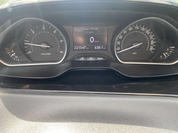 Balts Peugeot 208 2013 Kauņa, ar dzinēja tilpumu 1.56 L un nobraukumu 222 tūkst. km par 3350 €, foto 7 vietnē AUTOMOTO.COM.LV