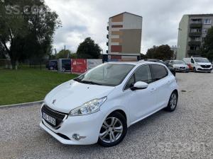 Balts Peugeot 208 2013 Ventspils, ar dzinēja tilpumu 1.60 L un nobraukumu 155 tūkst. km par 3990 €, foto  vietnē AUTOMOTO.COM.LV