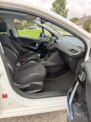 Balts Peugeot 208 2013 Ventspils, ar dzinēja tilpumu 1.60 L un nobraukumu 155 tūkst. km par 3990 €, foto 12 vietnē AUTOMOTO.COM.LV