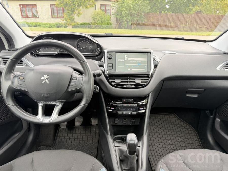 Balts Peugeot 208 2013 Ventspils, ar dzinēja tilpumu 1.60 L un nobraukumu 155 tūkst. km par 3990 €, foto 19 vietnē AUTOMOTO.COM.LV