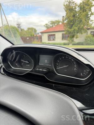Balts Peugeot 208 2013 Ventspils, ar dzinēja tilpumu 1.60 L un nobraukumu 155 tūkst. km par 3990 €, foto 25 vietnē AUTOMOTO.COM.LV