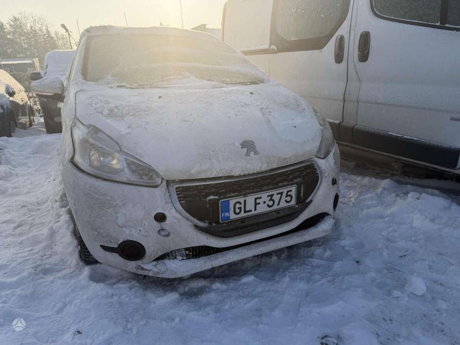 Balts Peugeot 208 2014 Kauņa, ar dzinēja tilpumu 1.00 L un nobraukumu 103 tūkst. km par 1750 €, foto 2 vietnē AUTOMOTO.COM.LV