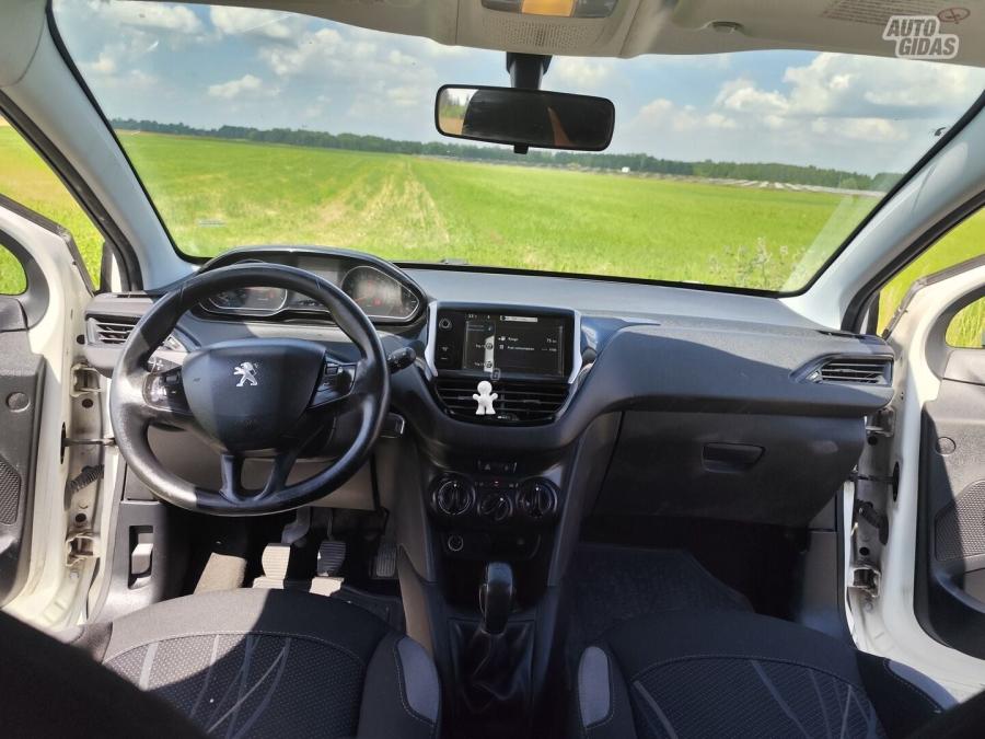 Белый Пежо 208 2014 в Вилкавишкис, объемом двигателя 1.20 л и пробегом 230 тыс. км за 2850 €, фото 17 на AUTOMOTO.COM.LV