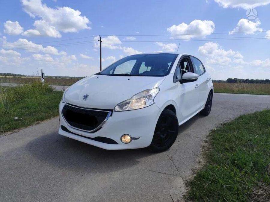 Balts Peugeot 208 2014 Vilkaviškis, ar dzinēja tilpumu 1.20 L un nobraukumu 230 tūkst. km par 2850 €, foto 1 vietnē AUTOMOTO.COM.LV
