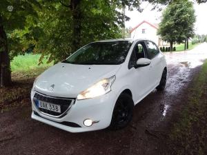 Balts Peugeot 208 2014 Vilkaviškis, ar dzinēja tilpumu 1.20 L un nobraukumu 230 tūkst. km par 2850 €, foto 4 vietnē AUTOMOTO.COM.LV