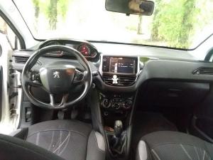 Balts Peugeot 208 2014 Vilkaviškis, ar dzinēja tilpumu 1.20 L un nobraukumu 230 tūkst. km par 2850 €, foto 15 vietnē AUTOMOTO.COM.LV