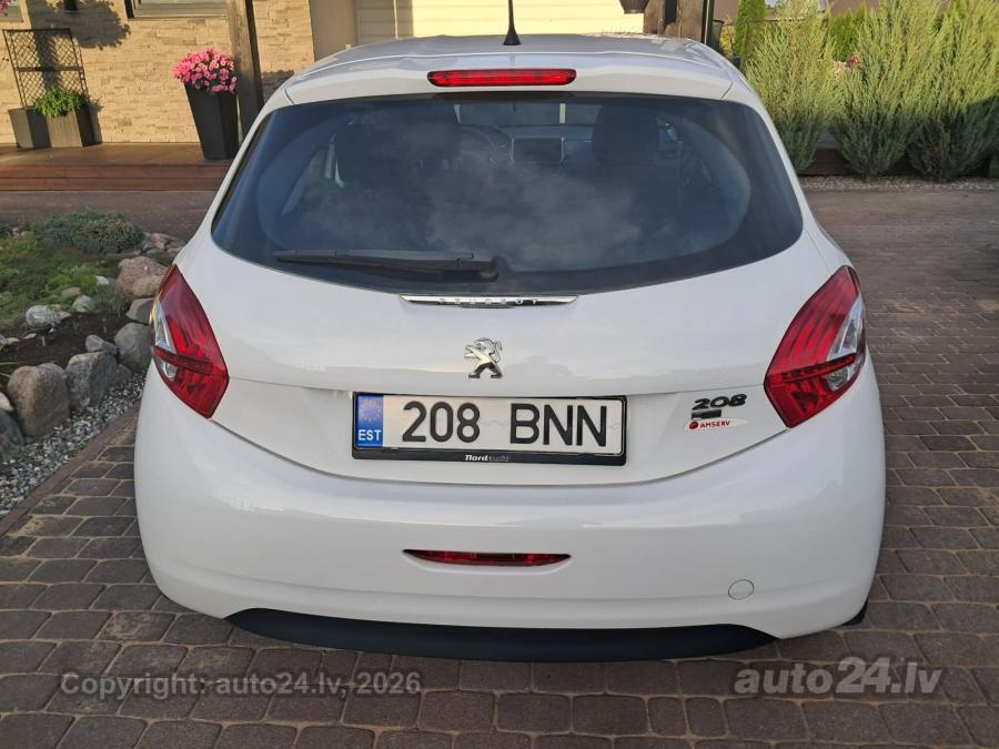 Balts Peugeot 208 2015 Tartu, ar dzinēja tilpumu 1.60 L un nobraukumu 133 tūkst. km par 4299 €, foto 5 vietnē AUTOMOTO.COM.LV
