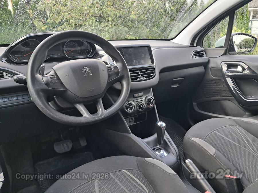 Balts Peugeot 208 2015 Tartu, ar dzinēja tilpumu 1.60 L un nobraukumu 133 tūkst. km par 4299 €, foto 12 vietnē AUTOMOTO.COM.LV