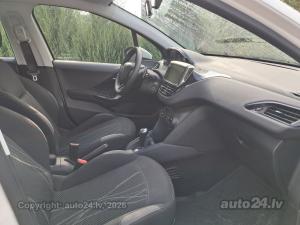 Balts Peugeot 208 2015 Tartu, ar dzinēja tilpumu 1.60 L un nobraukumu 133 tūkst. km par 4299 €, foto 13 vietnē AUTOMOTO.COM.LV