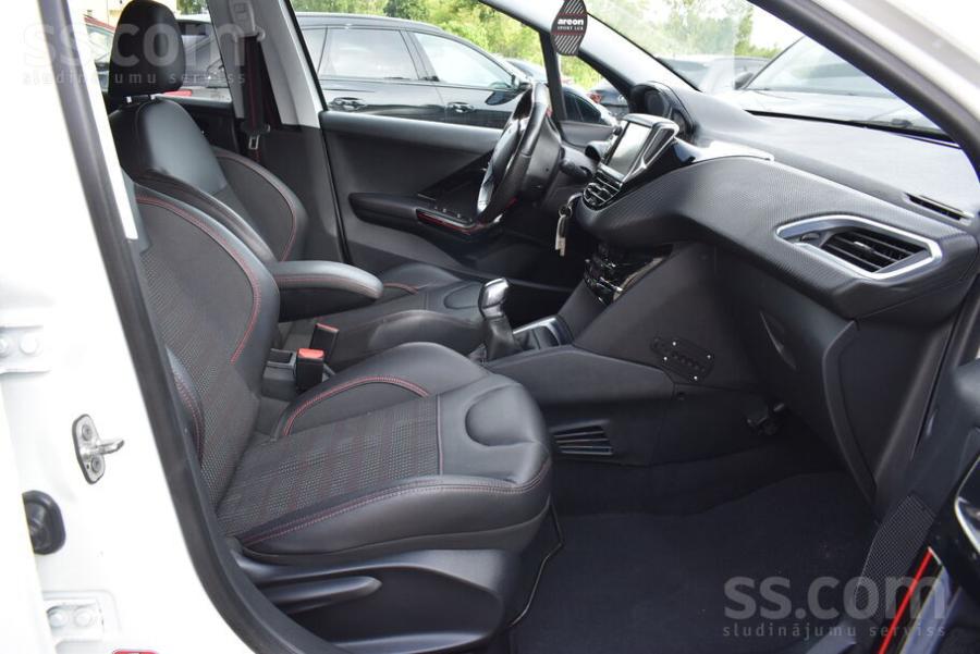 Balts Peugeot 208 2015 Kuldīga, ar dzinēja tilpumu 1.60 L un nobraukumu 0 tūkst. km par 6990 €, foto 7 vietnē AUTOMOTO.COM.LV
