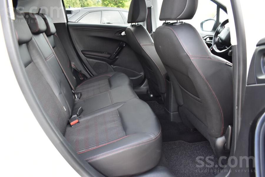 Balts Peugeot 208 2015 Kuldīga, ar dzinēja tilpumu 1.60 L un nobraukumu 0 tūkst. km par 6990 €, foto 8 vietnē AUTOMOTO.COM.LV