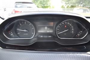 Balts Peugeot 208 2015 Kuldīga, ar dzinēja tilpumu 1.60 L un nobraukumu 0 tūkst. km par 6990 €, foto 13 vietnē AUTOMOTO.COM.LV