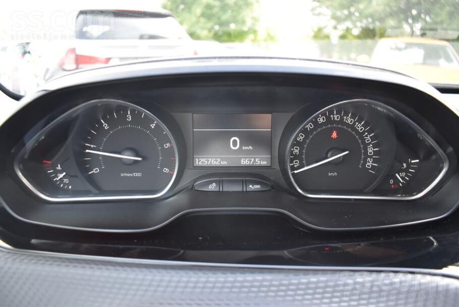 Balts Peugeot 208 2015 Kuldīga, ar dzinēja tilpumu 1.60 L un nobraukumu 0 tūkst. km par 6990 €, foto 13 vietnē AUTOMOTO.COM.LV