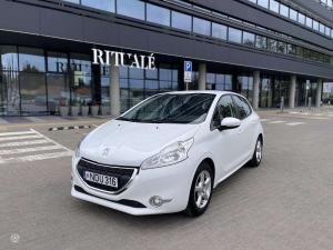Balts Peugeot 208 2015 Kauņa, ar dzinēja tilpumu 1.20 L un nobraukumu 163 tūkst. km par 4900 €, foto  vietnē AUTOMOTO.COM.LV