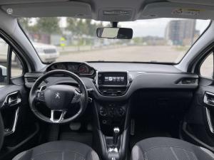 Balts Peugeot 208 2015 Kauņa, ar dzinēja tilpumu 1.20 L un nobraukumu 163 tūkst. km par 4900 €, foto 25 vietnē AUTOMOTO.COM.LV