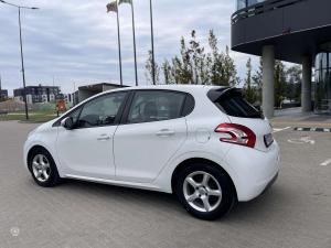 Balts Peugeot 208 2015 Kauņa, ar dzinēja tilpumu 1.20 L un nobraukumu 163 tūkst. km par 4900 €, foto 5 vietnē AUTOMOTO.COM.LV