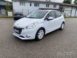 Balts Peugeot 208 2015 Saldus, ar dzinēja tilpumu 1.60 L un nobraukumu 171 tūkst. km par 4180 €, foto  vietnē AUTOMOTO.COM.LV