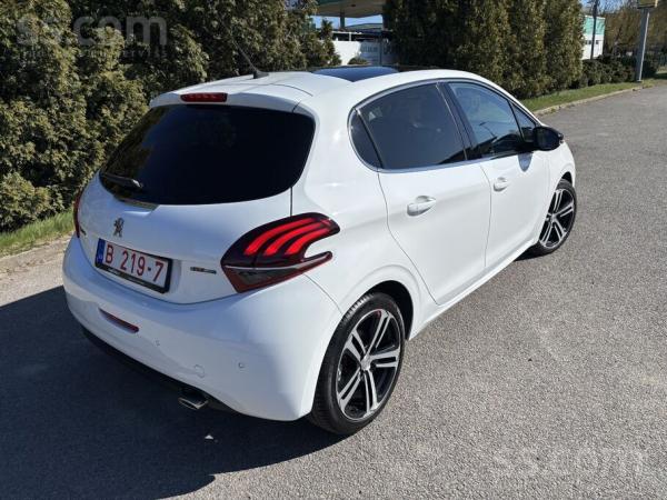 Balts Peugeot 208 2016 Rīga, ar dzinēja tilpumu 1.20 L un nobraukumu 137 tūkst. km par 6750 €, foto 6 vietnē AUTOMOTO.COM.LV