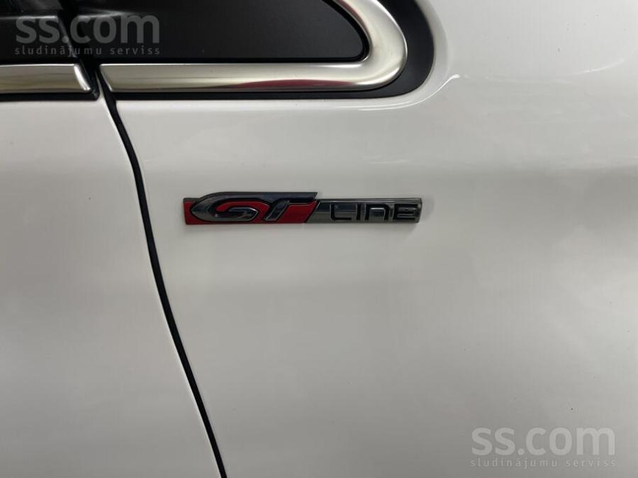White Peugeot 208 2016 in Riga, with an engine capacity of 1.20 L and mileage of 137 thousand km for 6500 €, photo 20 on AUTOMOTO.COM.LV