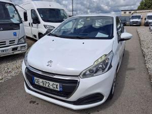 White Peugeot 208 2016 in Taurage, with an engine capacity of 1.20 L and mileage of 228 thousand km for 3200 €, photo  on AUTOMOTO.COM.LV