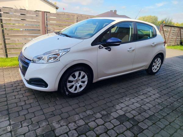 Balts Peugeot 208 2016 Panevēža, ar dzinēja tilpumu 1.00 L un nobraukumu 155 tūkst. km par 3900 €, foto 1 vietnē AUTOMOTO.COM.LV