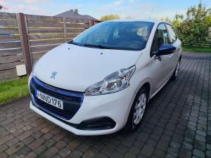 White Peugeot 208 2016 in Panevezys, with an engine capacity of 1.00 L and mileage of 155 thousand km for 3900 €, photo 5 on AUTOMOTO.COM.LV