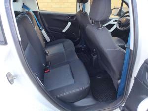 White Peugeot 208 2016 in Panevezys, with an engine capacity of 1.00 L and mileage of 155 thousand km for 3900 €, photo 17 on AUTOMOTO.COM.LV