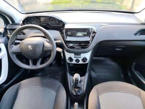 White Peugeot 208 2016 in Panevezys, with an engine capacity of 1.00 L and mileage of 155 thousand km for 3900 €, photo 19 on AUTOMOTO.COM.LV