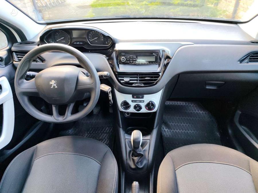 White Peugeot 208 2016 in Panevezys, with an engine capacity of 1.00 L and mileage of 155 thousand km for 3900 €, photo 19 on AUTOMOTO.COM.LV
