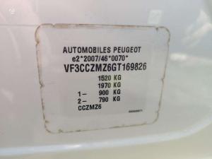 White Peugeot 208 2016 in Panevezys, with an engine capacity of 1.00 L and mileage of 155 thousand km for 3900 €, photo 40 on AUTOMOTO.COM.LV