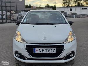 White Peugeot 208 2016 in Silute, with an engine capacity of 1.60 L and mileage of 237 thousand km for 3500 €, photo 3 on AUTOMOTO.COM.LV