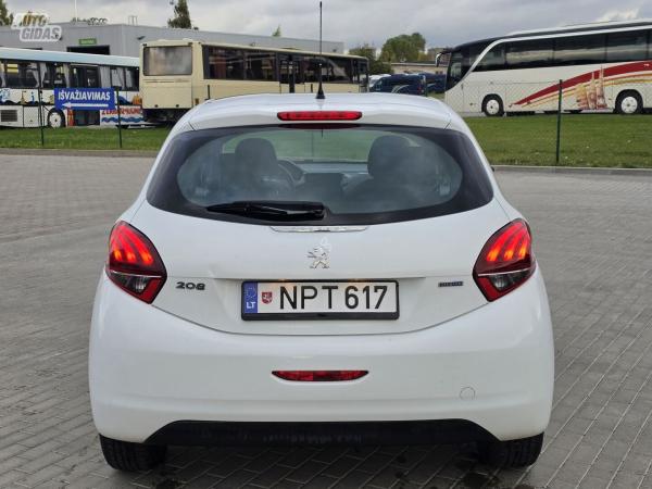 White Peugeot 208 2016 in Silute, with an engine capacity of 1.60 L and mileage of 237 thousand km for 3500 €, photo 6 on AUTOMOTO.COM.LV