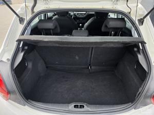 White Peugeot 208 2016 in Silute, with an engine capacity of 1.60 L and mileage of 237 thousand km for 3500 €, photo 18 on AUTOMOTO.COM.LV