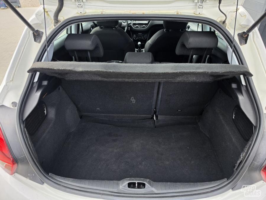 White Peugeot 208 2016 in Silute, with an engine capacity of 1.60 L and mileage of 237 thousand km for 3500 €, photo 18 on AUTOMOTO.COM.LV