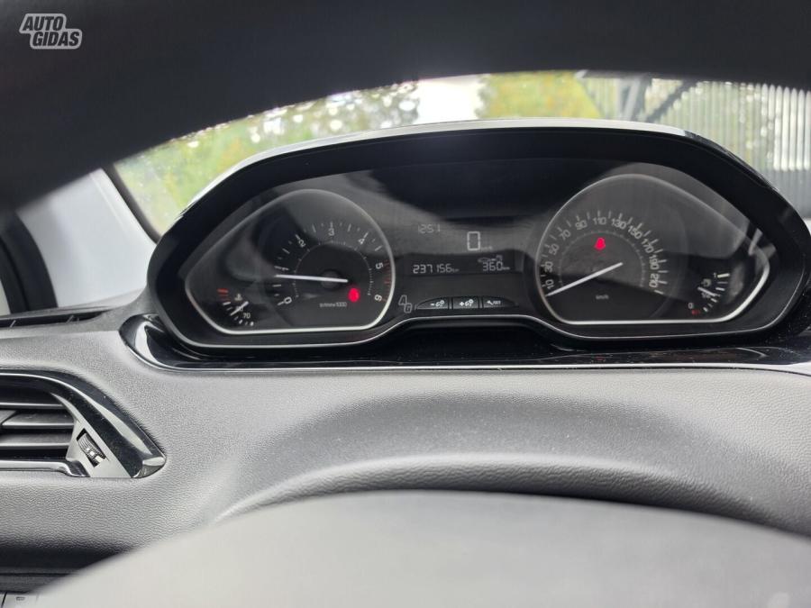 White Peugeot 208 2016 in Silute, with an engine capacity of 1.60 L and mileage of 237 thousand km for 3500 €, photo 24 on AUTOMOTO.COM.LV