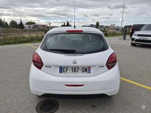 Balts Peugeot 208 2016 Tauragė, ar dzinēja tilpumu 1.56 L un nobraukumu 154 tūkst. km par 3800 €, foto 9 vietnē AUTOMOTO.COM.LV
