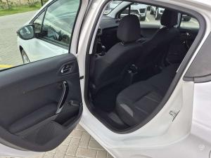 Balts Peugeot 208 2016 Tauragė, ar dzinēja tilpumu 1.56 L un nobraukumu 154 tūkst. km par 3800 €, foto 14 vietnē AUTOMOTO.COM.LV