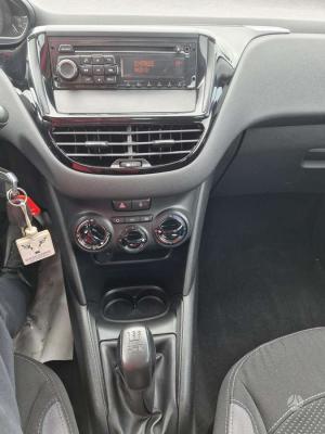 Balts Peugeot 208 2016 Tauragė, ar dzinēja tilpumu 1.56 L un nobraukumu 154 tūkst. km par 3800 €, foto 16 vietnē AUTOMOTO.COM.LV