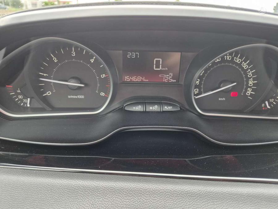 Balts Peugeot 208 2016 Tauragė, ar dzinēja tilpumu 1.56 L un nobraukumu 154 tūkst. km par 3800 €, foto 17 vietnē AUTOMOTO.COM.LV