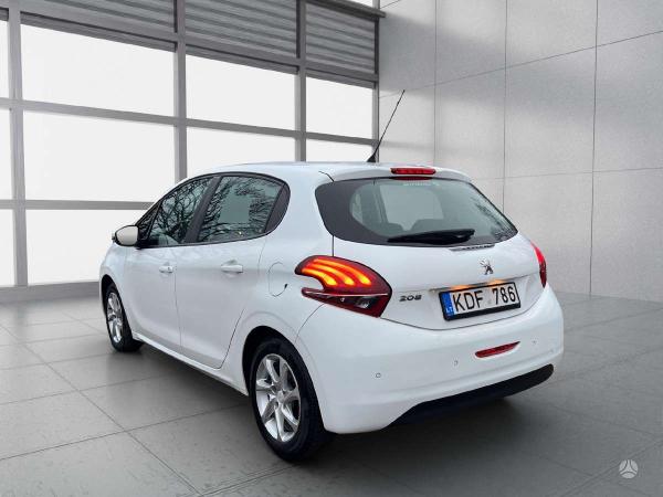 Balts Peugeot 208 2017 Kauņa, ar dzinēja tilpumu 1.20 L un nobraukumu 130 tūkst. km par 4300 €, foto 4 vietnē AUTOMOTO.COM.LV