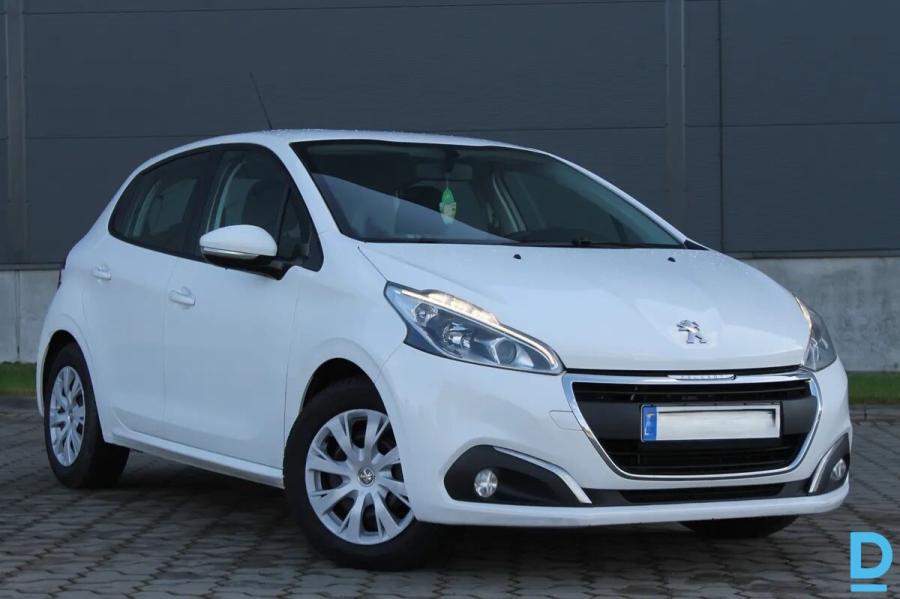 Balts Peugeot 208 2017 Rīga, ar dzinēja tilpumu 1.20 L un nobraukumu 194 tūkst. km par 3890 €, foto 3 vietnē AUTOMOTO.COM.LV
