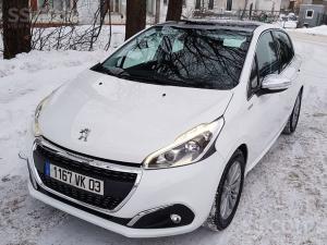 White Peugeot 208 2017 in Riga, with an engine capacity of 1.20 L and mileage of 107 thousand km for 5150 €, photo 20 on AUTOMOTO.COM.LV