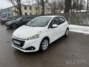 White Peugeot 208 2017 in Riga, with an engine capacity of 1.20 L and mileage of 106 thousand km for 5950 €, photo  on AUTOMOTO.COM.LV