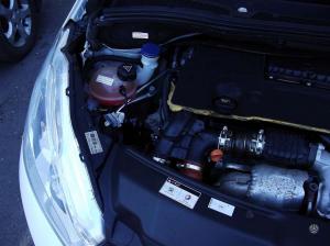 White Peugeot 208 2017 in Vilnius, with an engine capacity of 1.56 L and mileage of 260 thousand km for 2950 €, photo 18 on AUTOMOTO.COM.LV