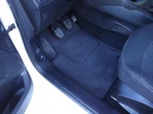White Peugeot 208 2017 in Vilnius, with an engine capacity of 1.56 L and mileage of 260 thousand km for 2950 €, photo 29 on AUTOMOTO.COM.LV