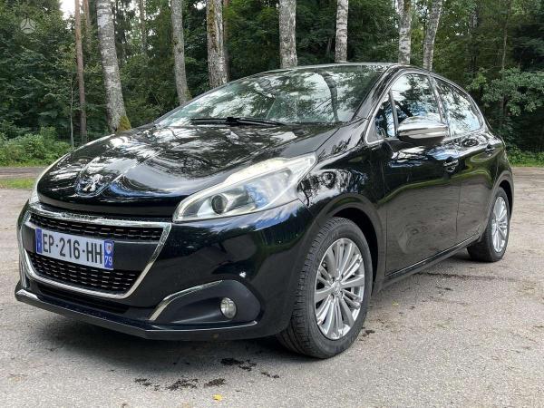 Balts Peugeot 208 2017 Tauragė, ar dzinēja tilpumu 1.20 L un nobraukumu 130 tūkst. km par 4250 €, foto 1 vietnē AUTOMOTO.COM.LV