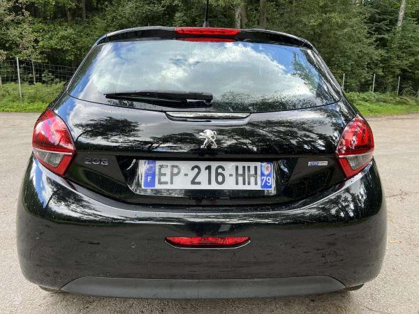 Balts Peugeot 208 2017 Tauragė, ar dzinēja tilpumu 1.20 L un nobraukumu 130 tūkst. km par 4250 €, foto 5 vietnē AUTOMOTO.COM.LV