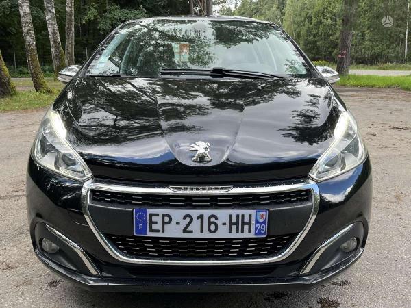 Balts Peugeot 208 2017 Tauragė, ar dzinēja tilpumu 1.20 L un nobraukumu 130 tūkst. km par 4250 €, foto 9 vietnē AUTOMOTO.COM.LV