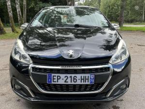 White Peugeot 208 2017 in Taurage, with an engine capacity of 1.20 L and mileage of 130 thousand km for 4250 €, photo 9 on AUTOMOTO.COM.LV